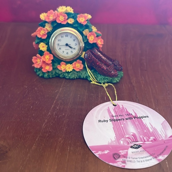 Westland Giftware | Accents | Vintage The Wizard Of Oz Westland Giftware 874 Ruby Slippers With ...